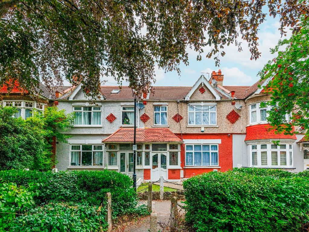 3 Bed Terraced House For Sale In Morrab Gardens Ilford Ig3 £500 000