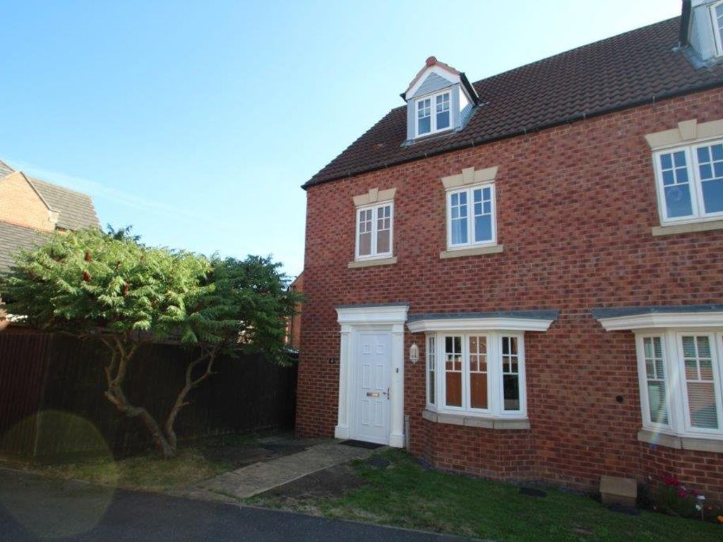 4 Bed Semi Detached House To Rent In Attenborough Close Wigston Le18