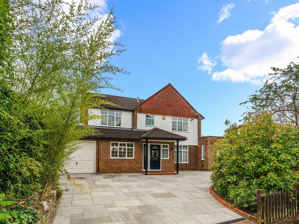 4 bed detached house for sale in Oaks Way, Long Ditton KT6, £1,250,000 ...