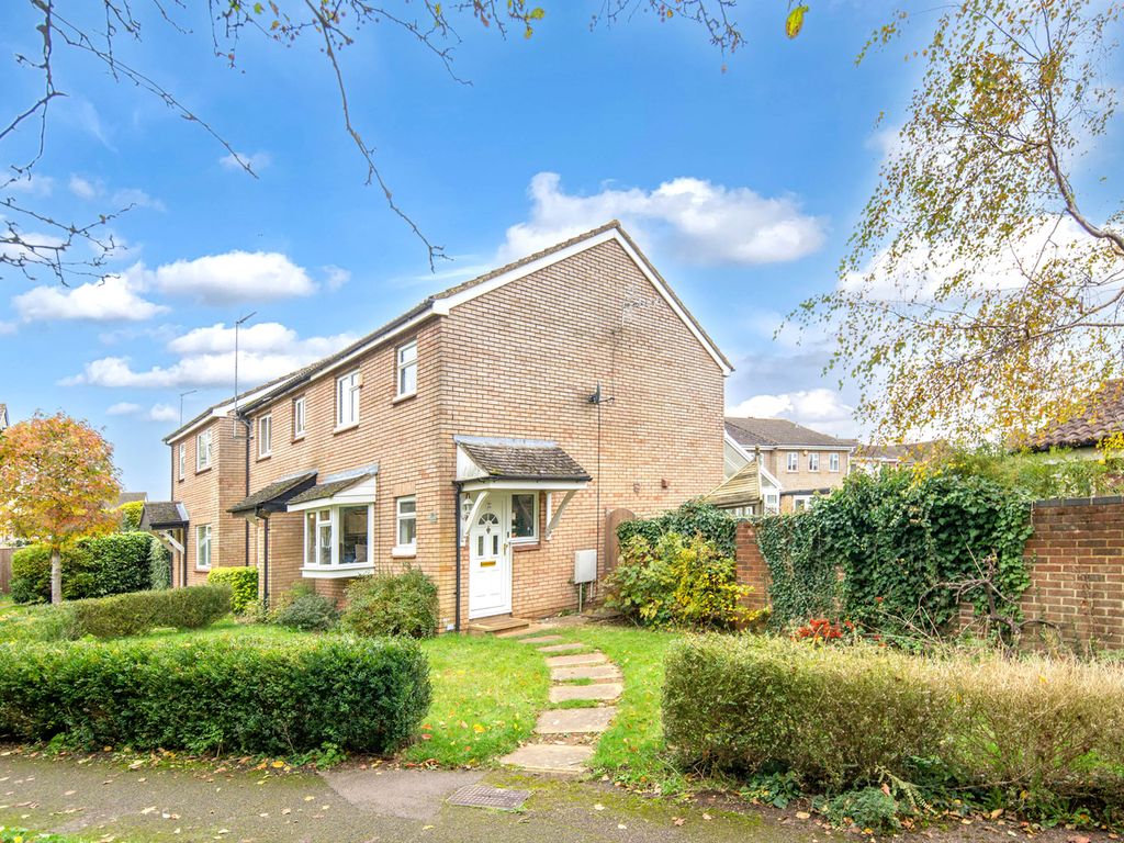 3 bed end terrace house for sale in Windmill Avenue, Bicester OX26, £ ...