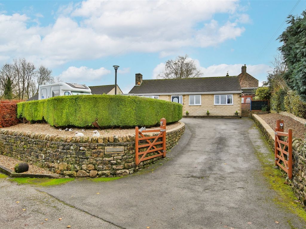 3 bed bungalow for sale in Thatchers Lane, Tansley, Matlock DE4, £ ...