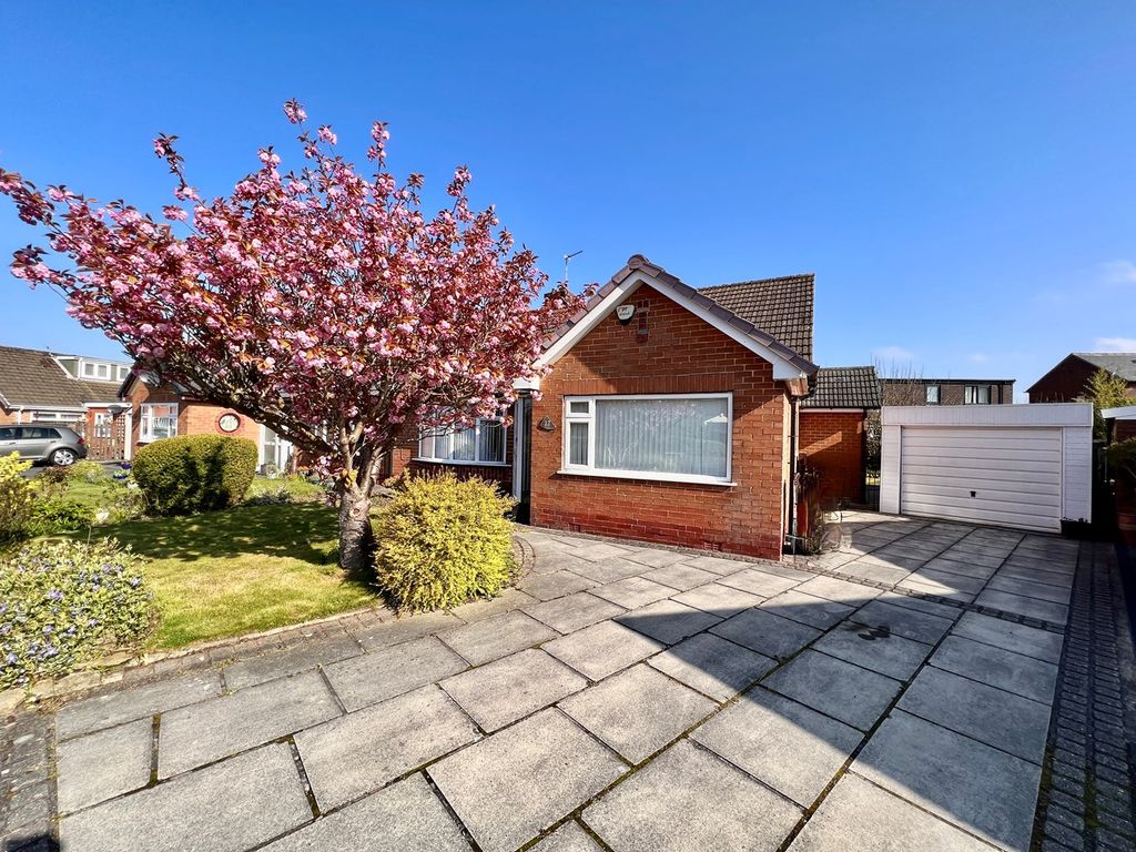 2 Bed Semi Detached Bungalow For Sale In Lanedale Longton Preston Pr4