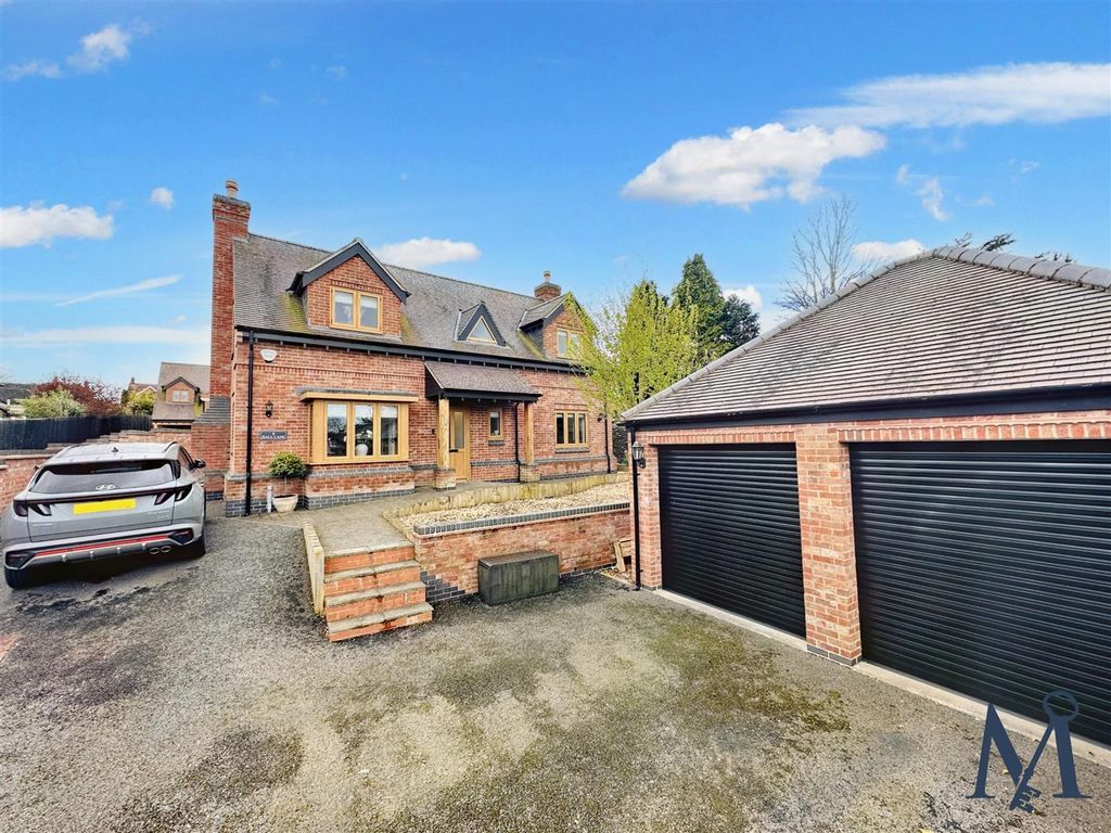 4 bed detached house for sale in Hall Lane, Whitwick, Coalville LE67, £ ...