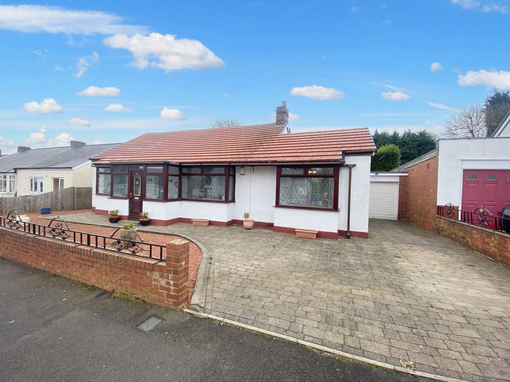2 bed bungalow for sale in Laurel Avenue, Fawdon, Newcastle Upon Tyne ...
