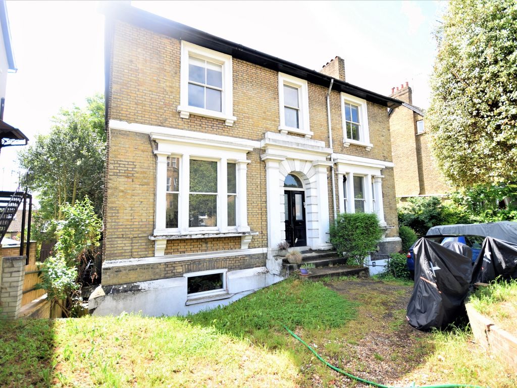 Room to rent in Anerley Park, Penge SE20, £900 pcm - Zoopla