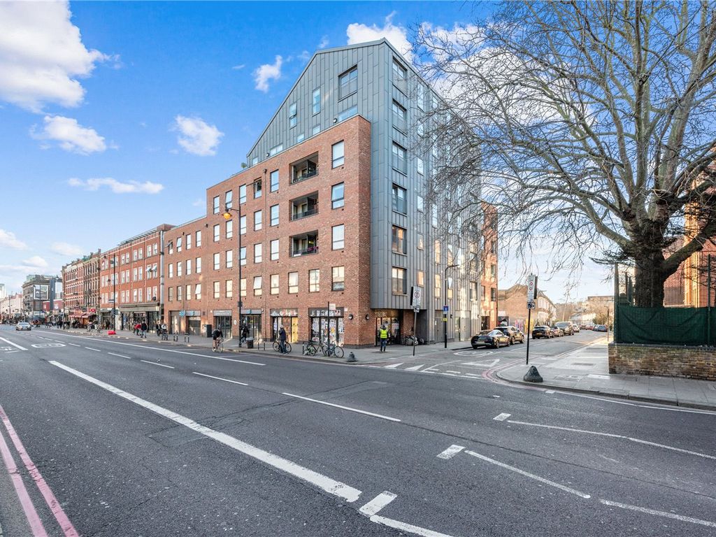 2 bed flat for sale in Barretts Grove, London N16, £575,000 - Zoopla