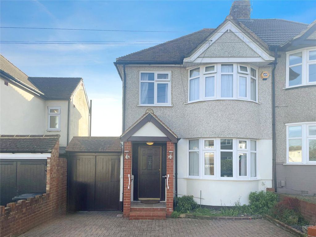 3 Bed Semi Detached House For Sale In Warren Road Dartford Kent Da1