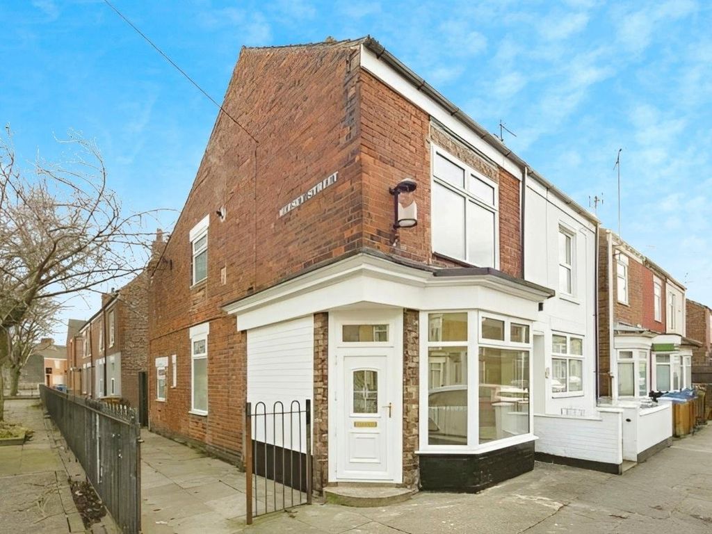 2 bed end terrace house for sale in Brecon Street, Hull, East Yorkshire ...