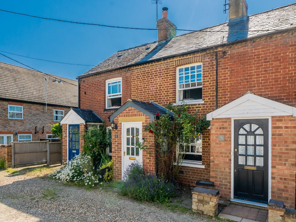 1 bed terraced house for sale in Booth Place, Dunstable, Bedfordshire ...