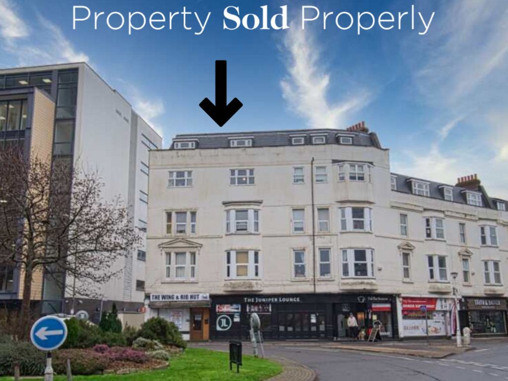 2 bed flat for sale in Lansdowne Road, Bournemouth BH1 - Zoopla