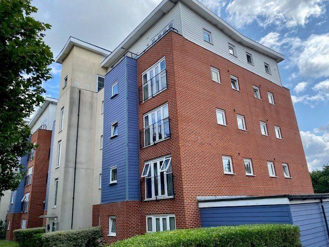 1 bed flat for sale in Alexander Square, Eastleigh, Hampshire SO50, £ ...