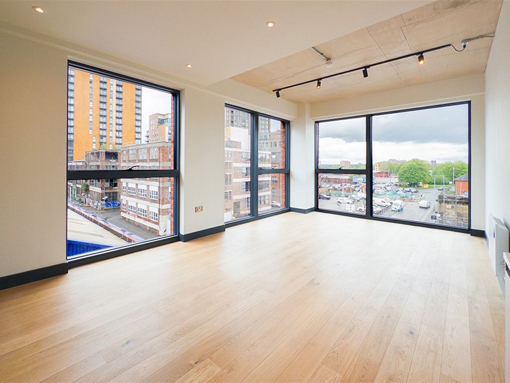2 bed flat to rent in Addington Street, Manchester M4 - Zoopla
