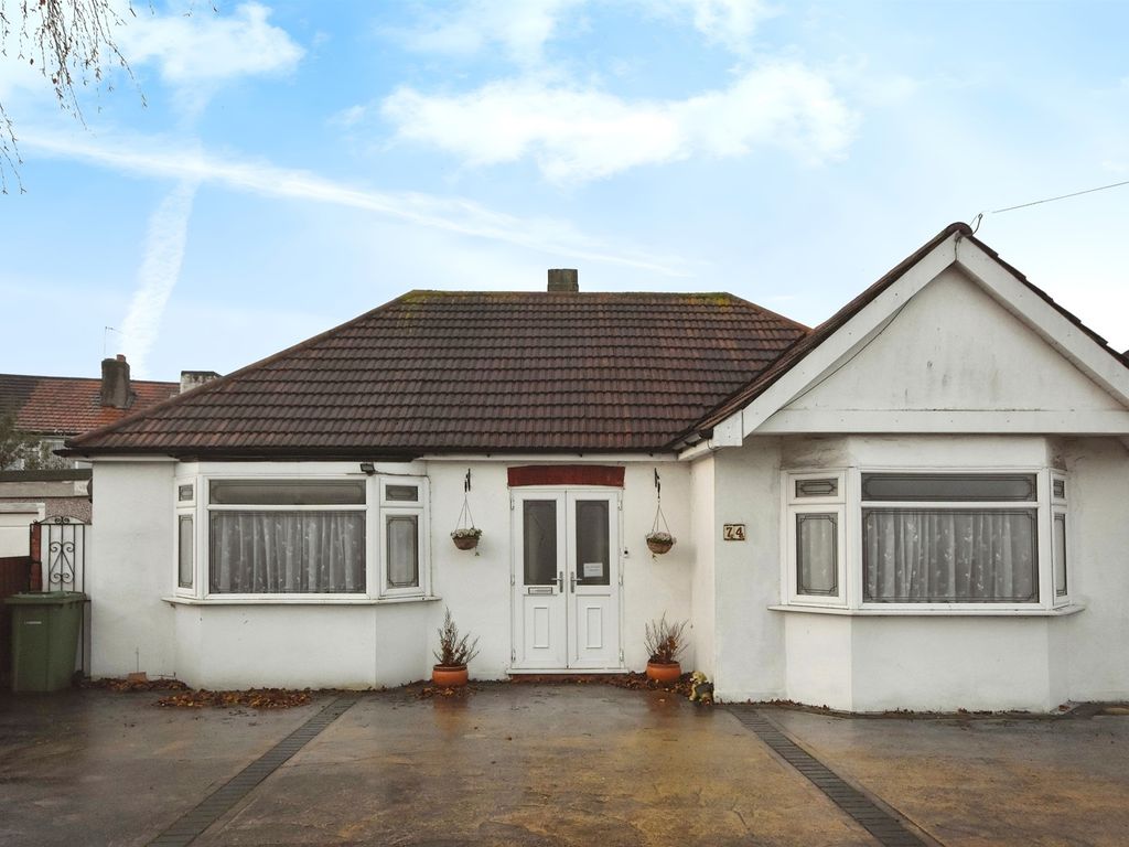 2 Bed Detached House For Sale In Ferguson Avenue Gidea Park Romford