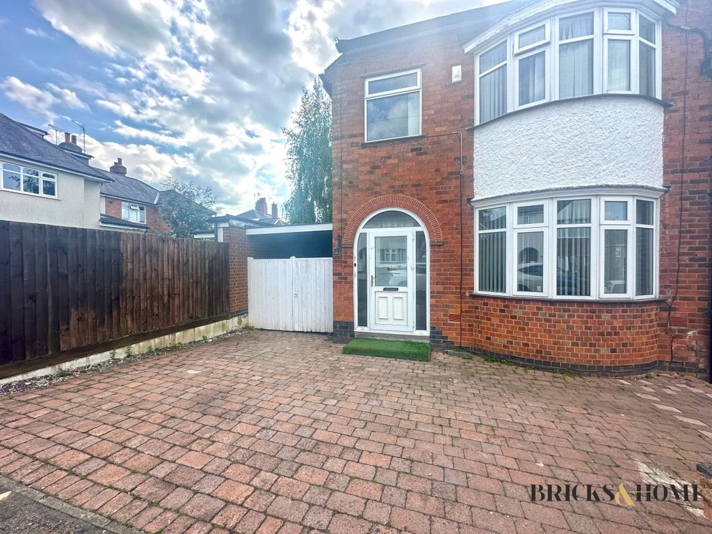 3 Bed Semi Detached House To Rent In Grange Road Wigston Le18 £1 200