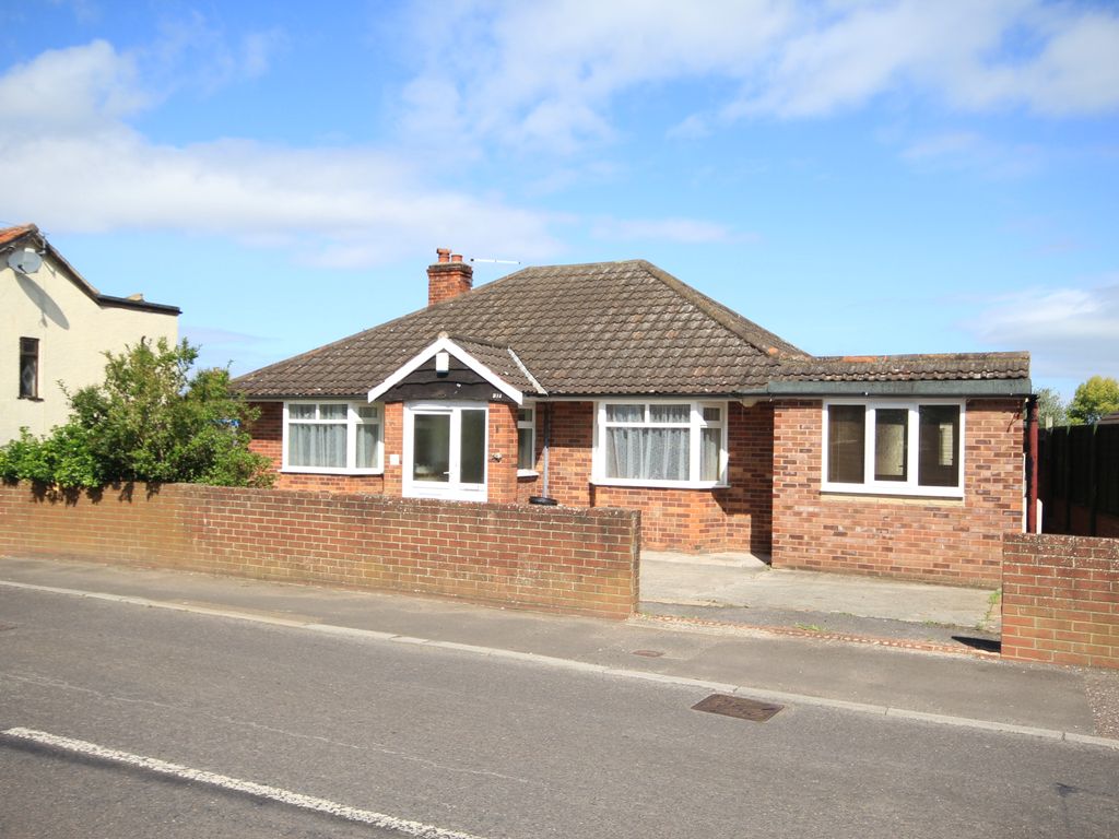 3 bed detached bungalow for sale in Woolavington Road, Puriton ...