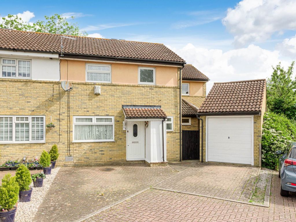 4 bed semi-detached house for sale in Tavelhurst, Two Mile Ash MK8, £ ...