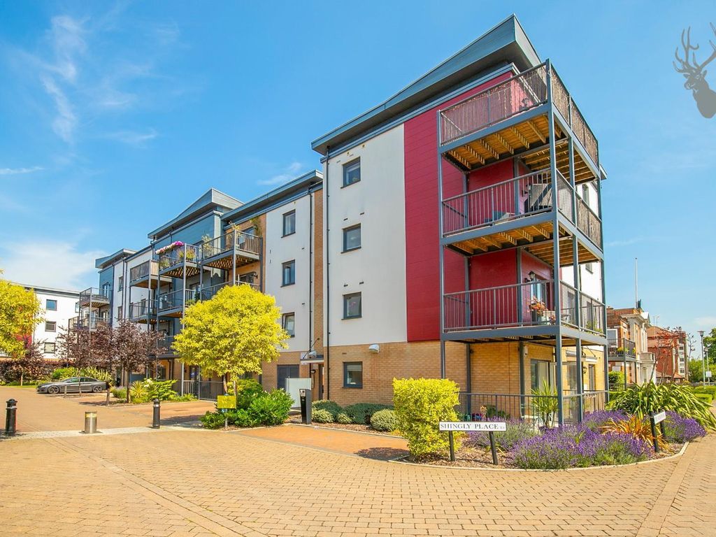 1 bed flat for sale in Shingly Place, London E4, £96,250 - Zoopla