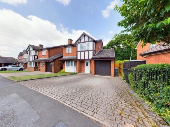 4 Bed Detached House For Sale In Old Manor Close Drayton Bassett