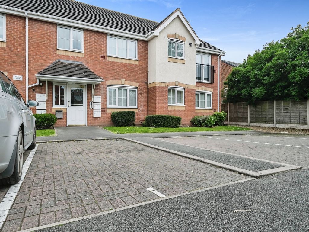 1 bed flat for sale in Shropshire Way, West Bromwich B71, £85,000 - Zoopla