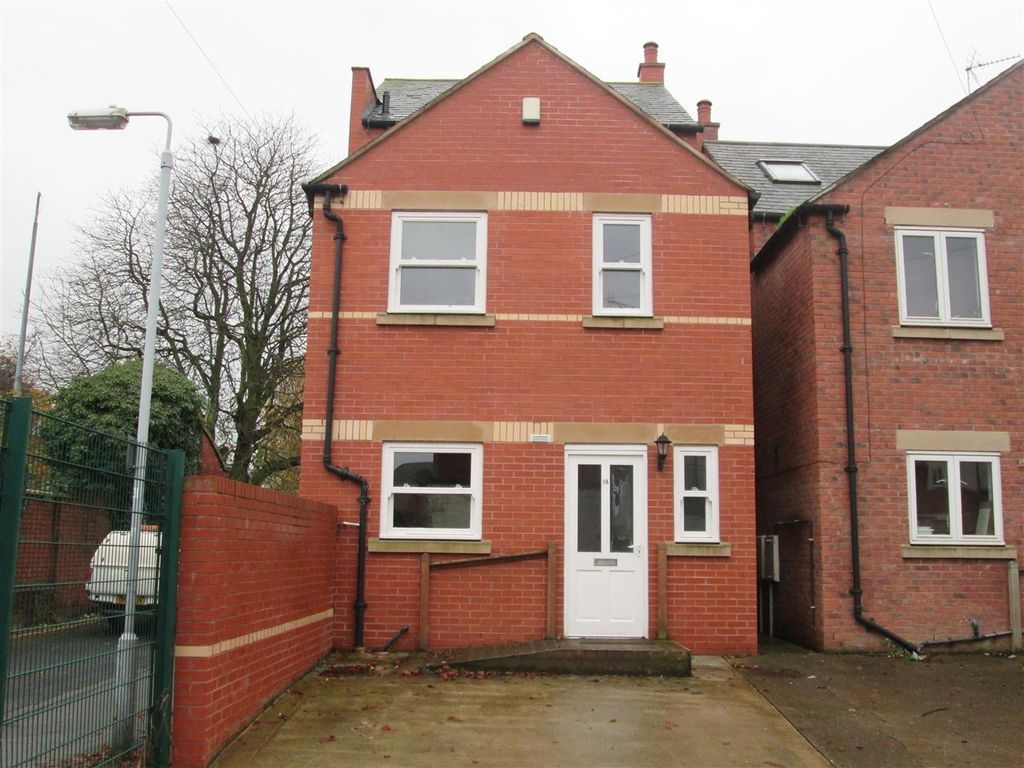 4 bed detached house to rent in Beaver Place, Worksop S80 - Zoopla