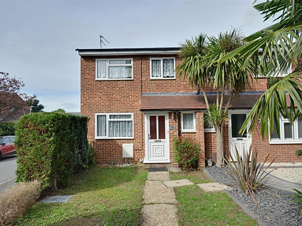 3 Bed End Terrace House For Sale In Heathgate Hertford Heath Hertford
