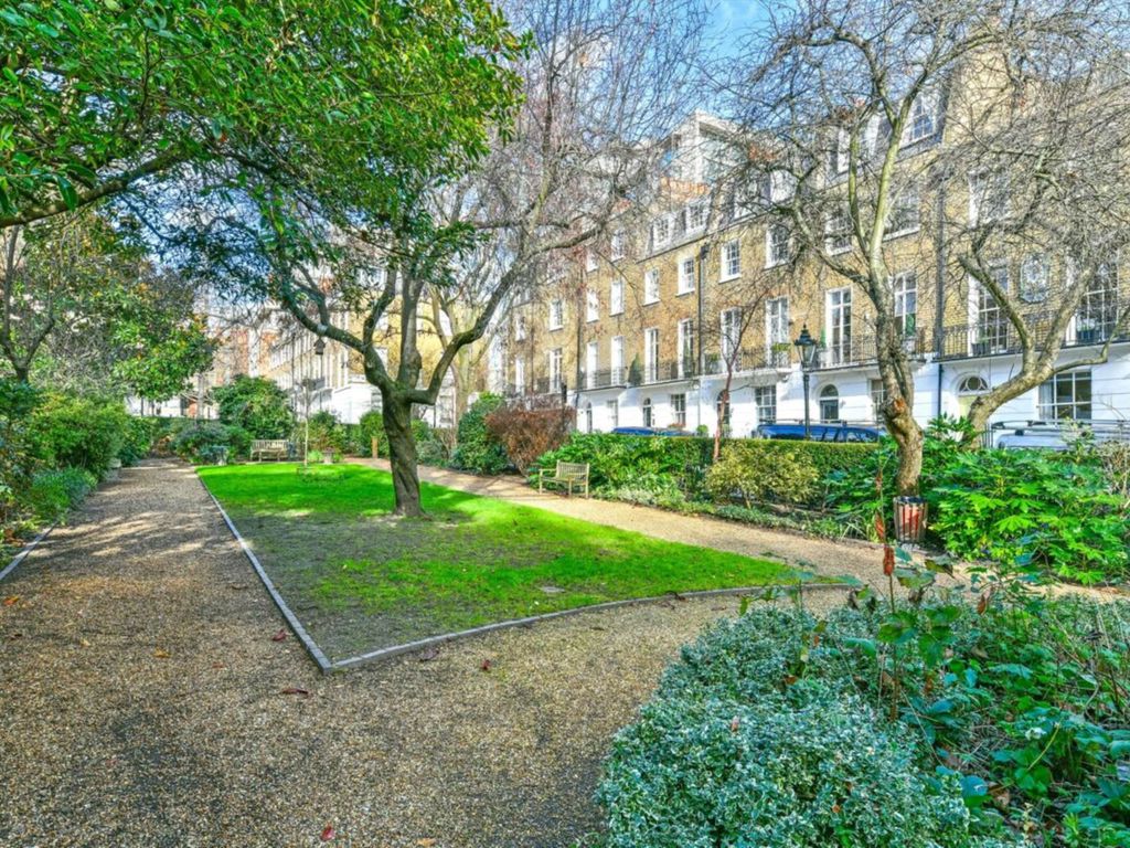 4 bed property to rent in Trevor Square, Knightsbridge, London SW7, £ ...
