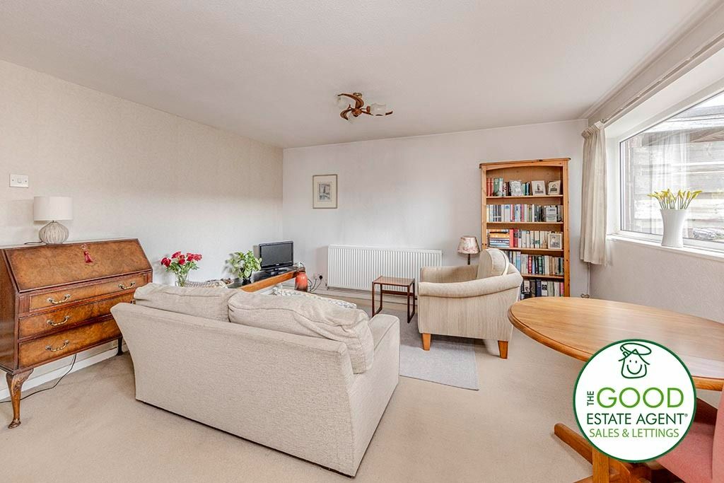 2 bed flat for sale in Caldy Road, Handforth SK9, £160,000 - Zoopla