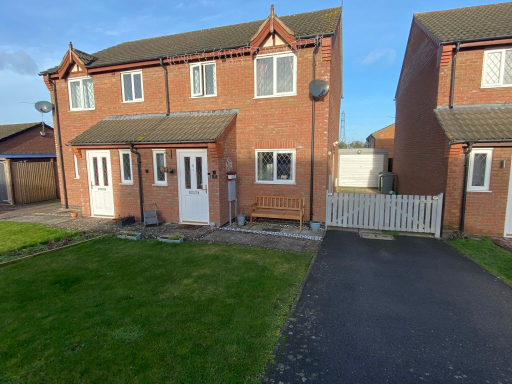 3 Bed Semi Detached House To Rent In Porthcawl Close Grantham Ng31