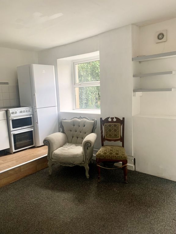 1 bed flat to rent in Bartley Terrace, Plasmarl, Swansea SA6, £575 pcm ...