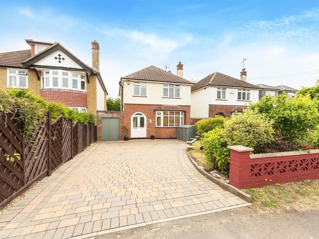 3 bed detached house for sale in Watford Road, Chiswell Green, St ...