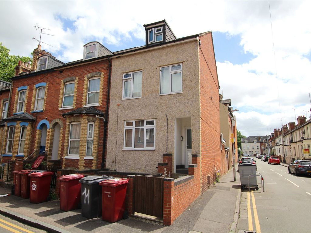 4 bed end terrace house for sale in Baker Street, Reading, Berkshire ...