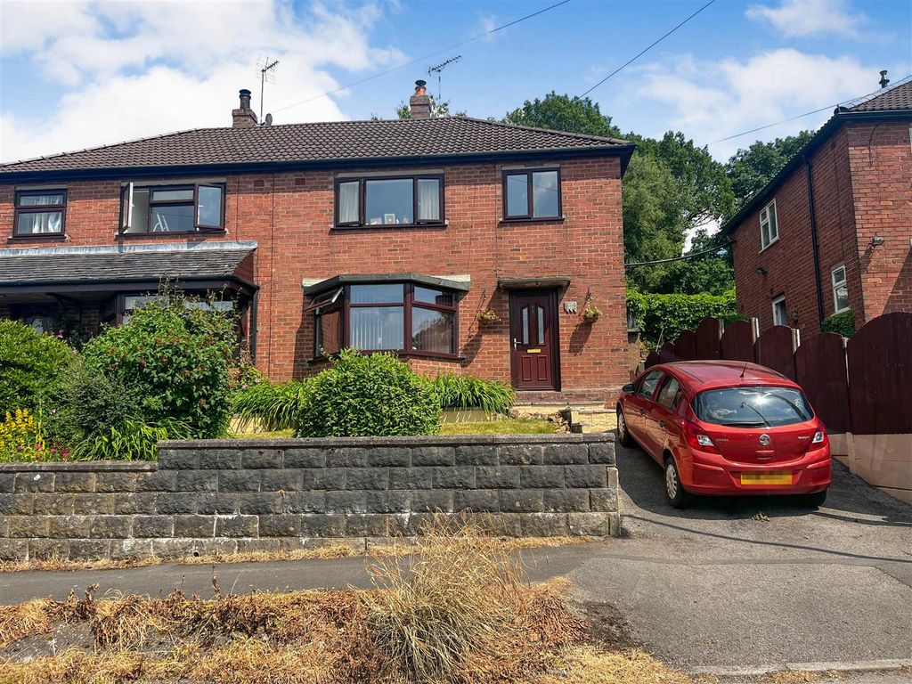 3 Bed Semi Detached House For Sale In Windsor Drive Leek