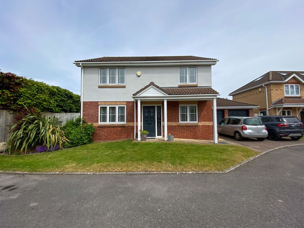 4 bed detached house for sale in Badgers Holt, Bristol BS14 - Zoopla