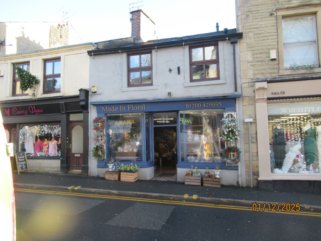 Moor Lane, Clitheroe BB7, Retail premises to let, £9,600 pa - Zoopla