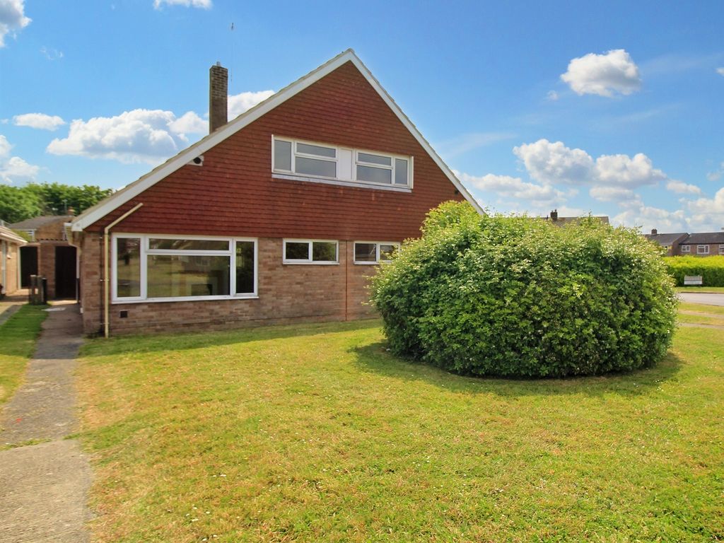 3 bed semi-detached house for sale in Sarum Drive, Devizes SN10 - Zoopla