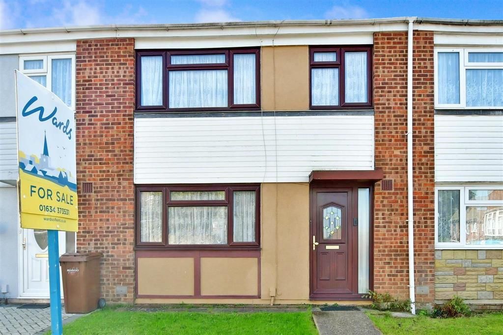 3 Bed Terraced House For Sale In Wakeley Road Rainham Gillingham