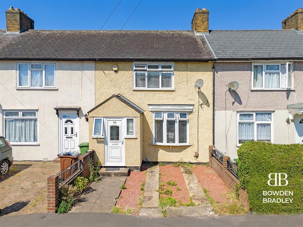 3 Bed Terraced House For Sale In Durell Road Dagenham Rm9 £400 000