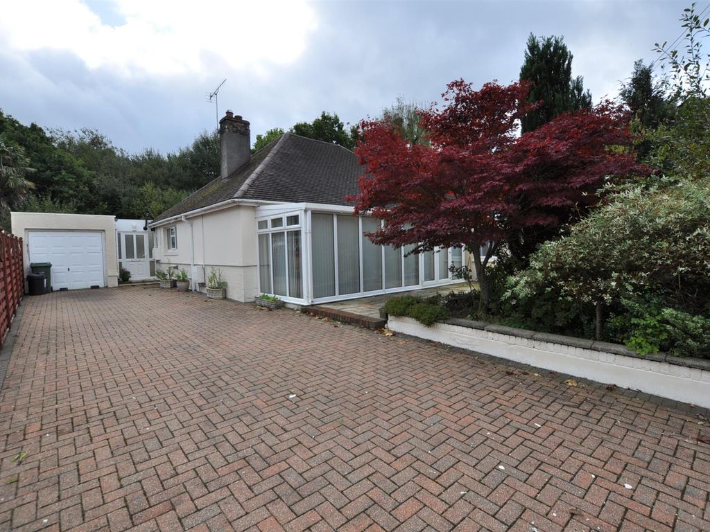 3 bed detached bungalow for sale in Tenby Road, St. Clears, Carmarthen ...