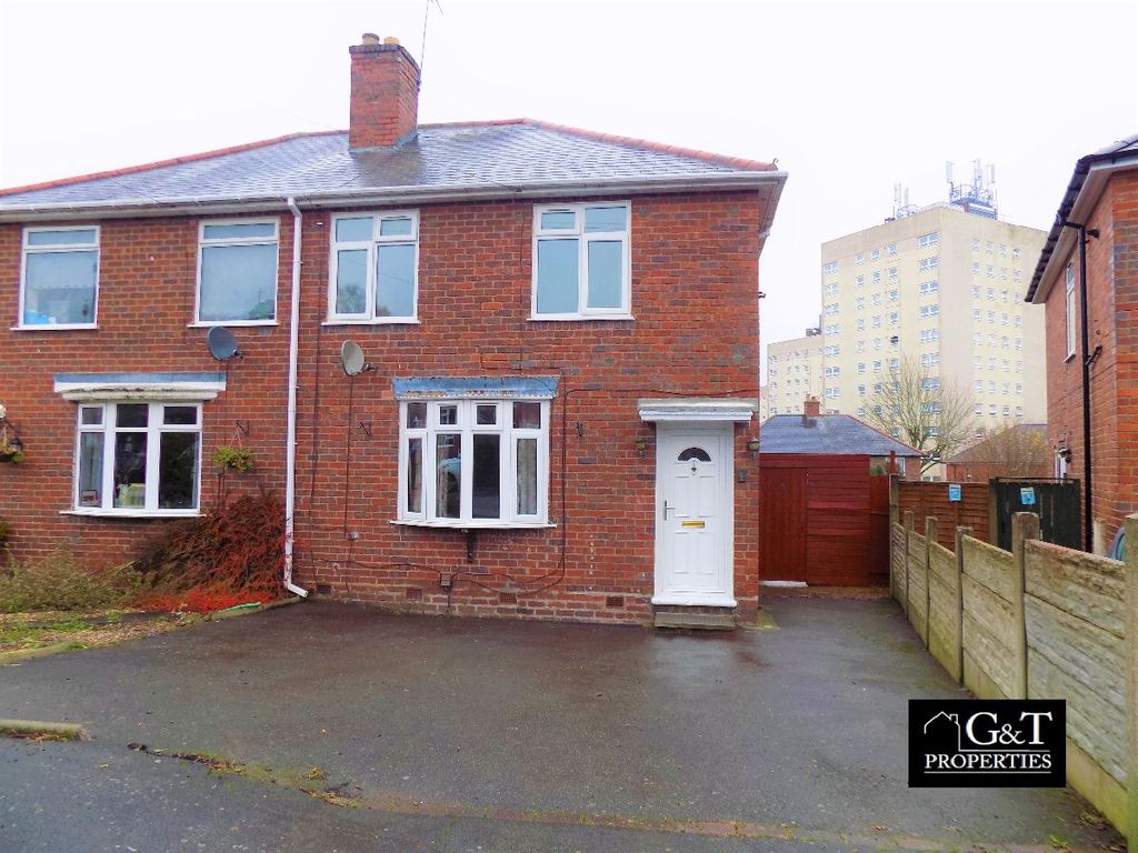 3 Bed Semi Detached House To Rent In Instone Road Halesowen B63 £850