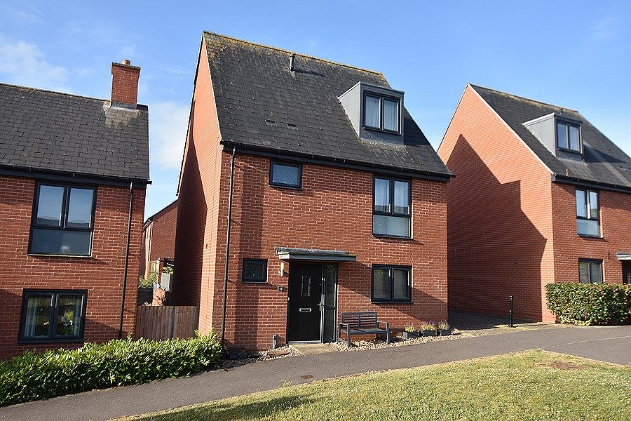 4 bed detached house for sale in Old Quarry Drive, Exminster, Exeter ...