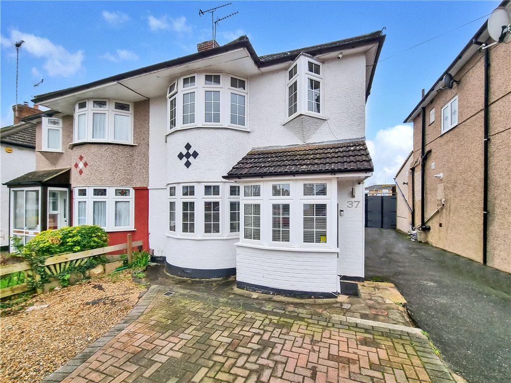 3 Bed Semi Detached House For Sale In Pleasance Road St Pauls Cray