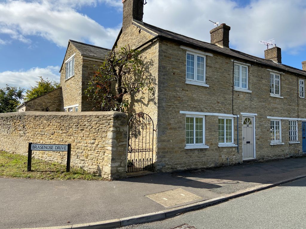 3 bed cottage to rent in Mill Street, Kidlington OX5, £1,900 pcm - Zoopla