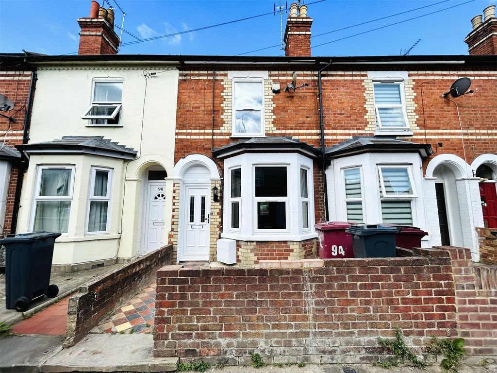 3 bed terraced house for sale in Cholmeley Road, Reading, Berkshire RG1 ...