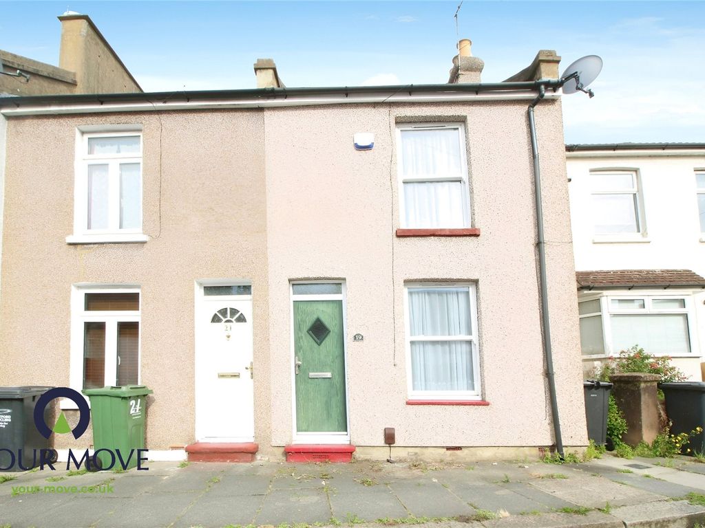 2 bed terraced house to rent in Mount Pleasant Road, Dartford, Kent DA1, £1,500 pcm - Zoopla