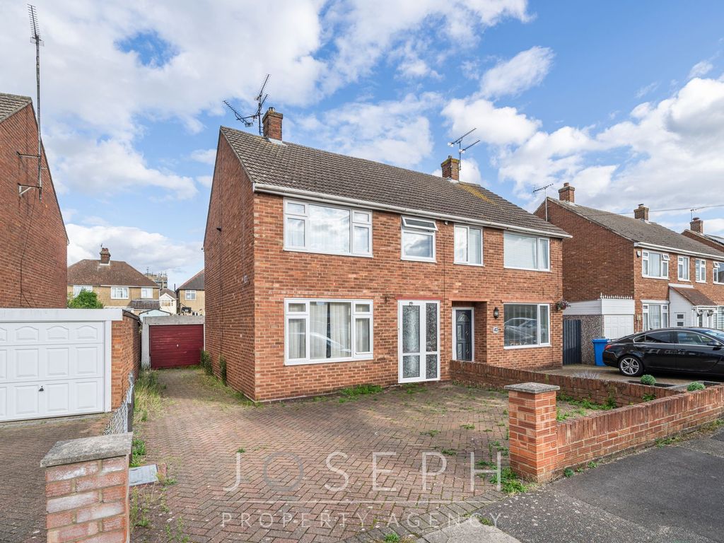 3 Bed Semi Detached House To Rent In Thanet Road Ipswich Ip4 £1 350