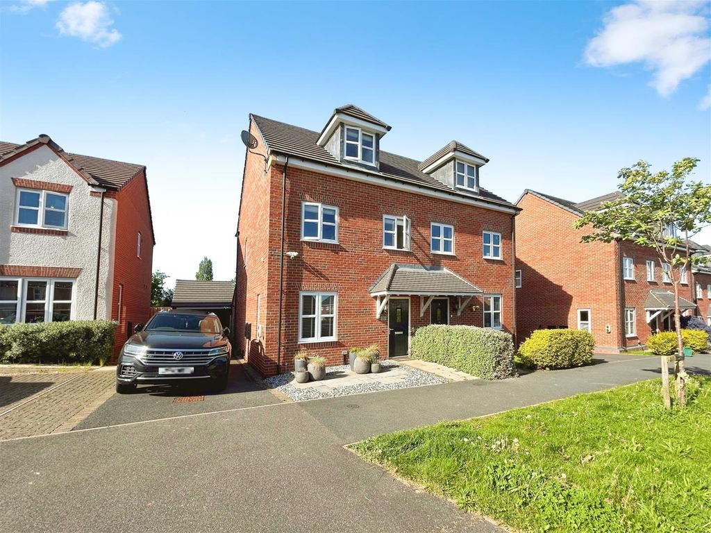 3 Bed Semi Detached House For Sale In Yardley Way Bishops Tachbrook