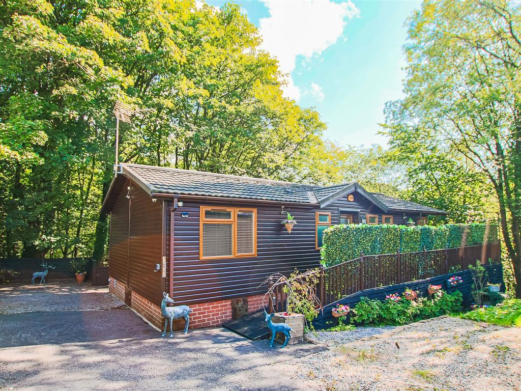 2 bed mobile/park home for sale in Second, Three Rivers Country Park ...