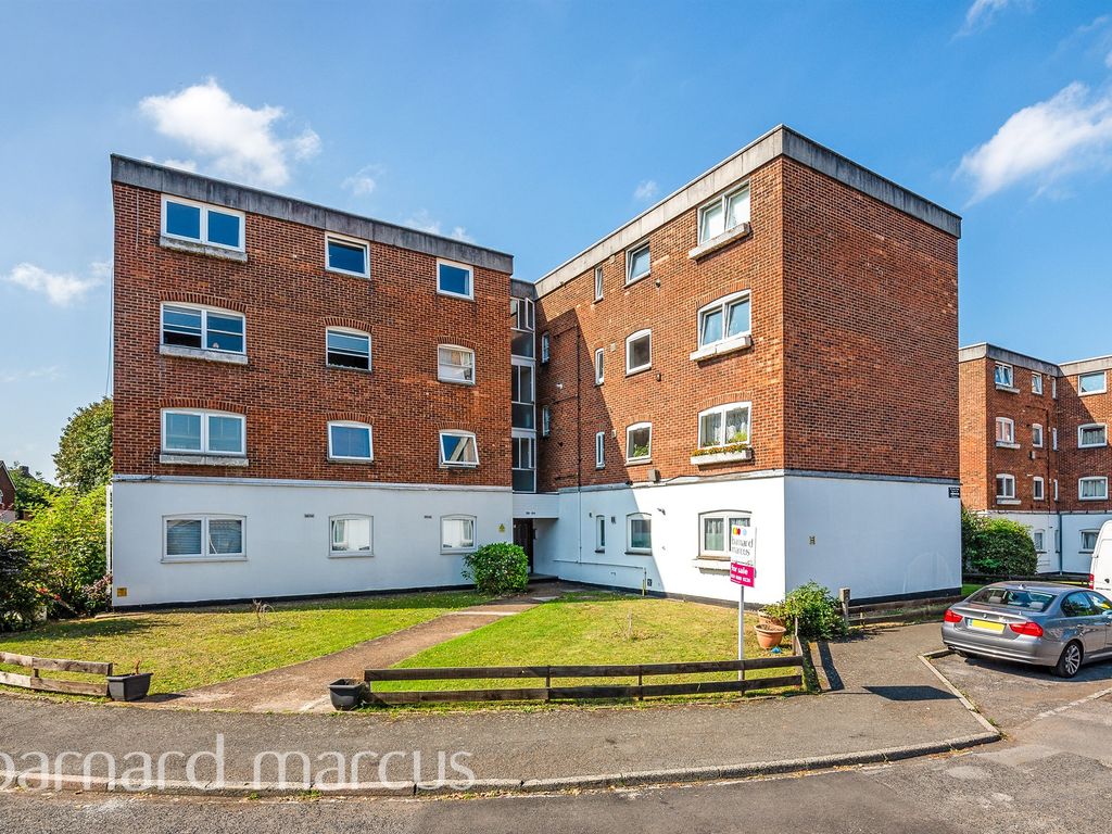 2 bed flat for sale in St. Lukes Close, Woodside, Croydon SE25, £ ...