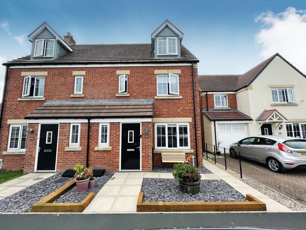 4 Bed Semi Detached House For Sale In Windward Avenue Fleetwood Fy7