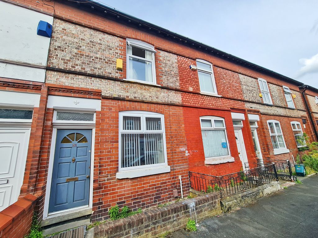 2 bed terraced house to rent in Belgrave Road, Sale M33 - Zoopla